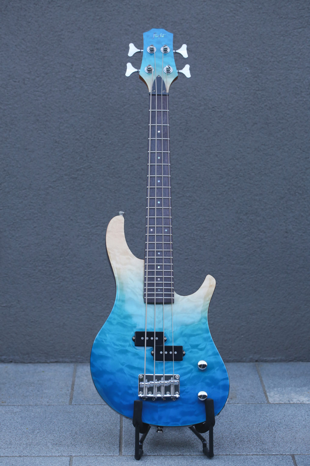 Flight Mini Bass (TBL) Solid Body Transparent Blue – Flight Ukuleles