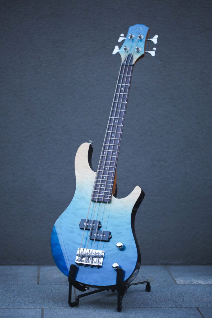 Flight Mini Bass (TBL) Solid Body Transparent Blue – Flight Ukuleles